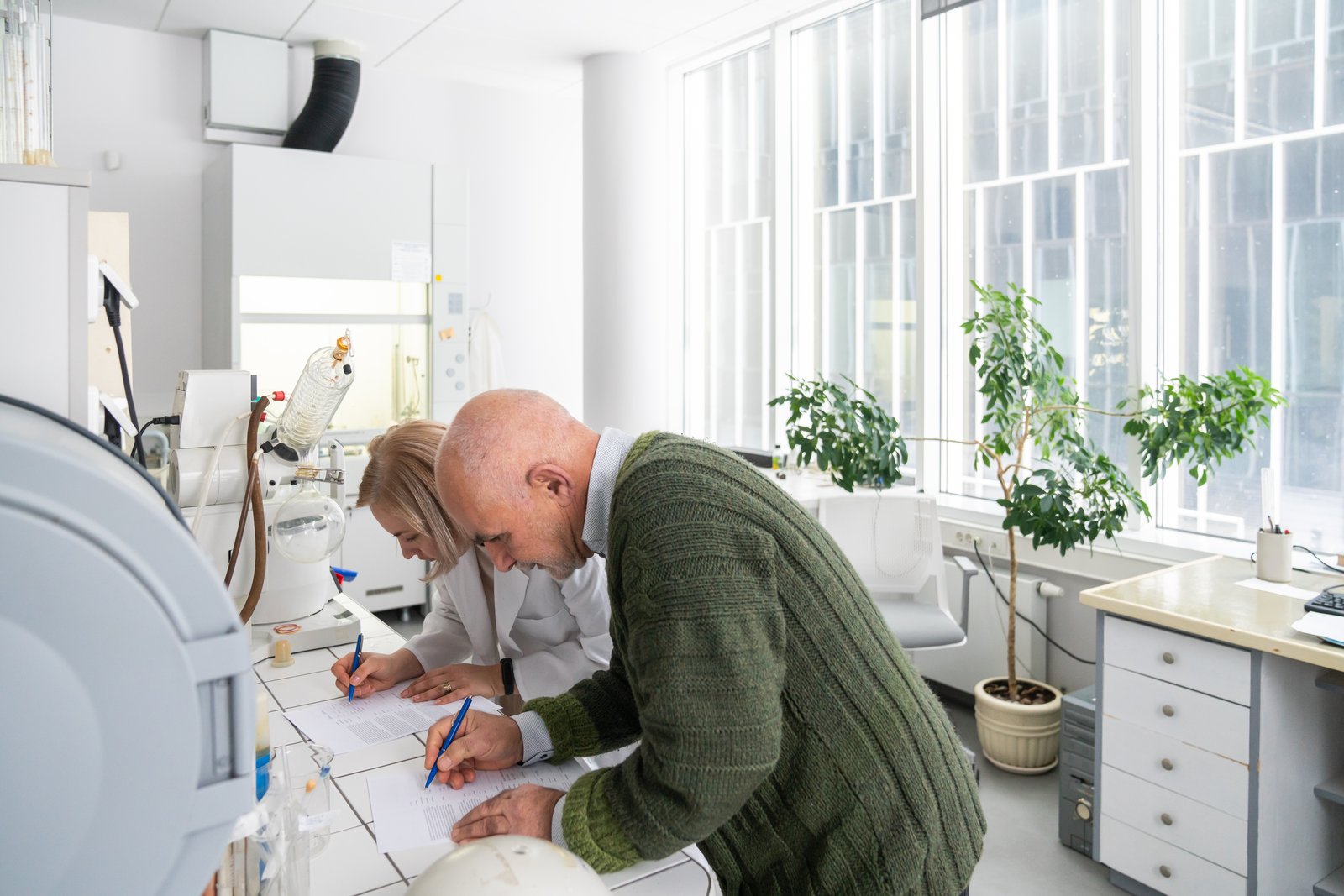 Advancing the World's Knowledge | Research Solutions